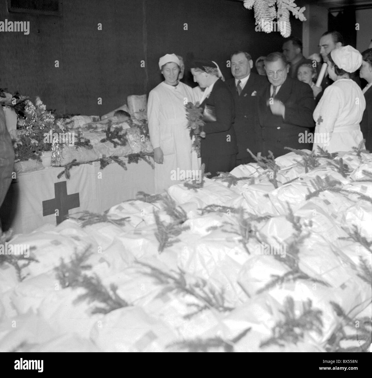 Christmas 1947 Black and White Stock Photos & Images - Alamy