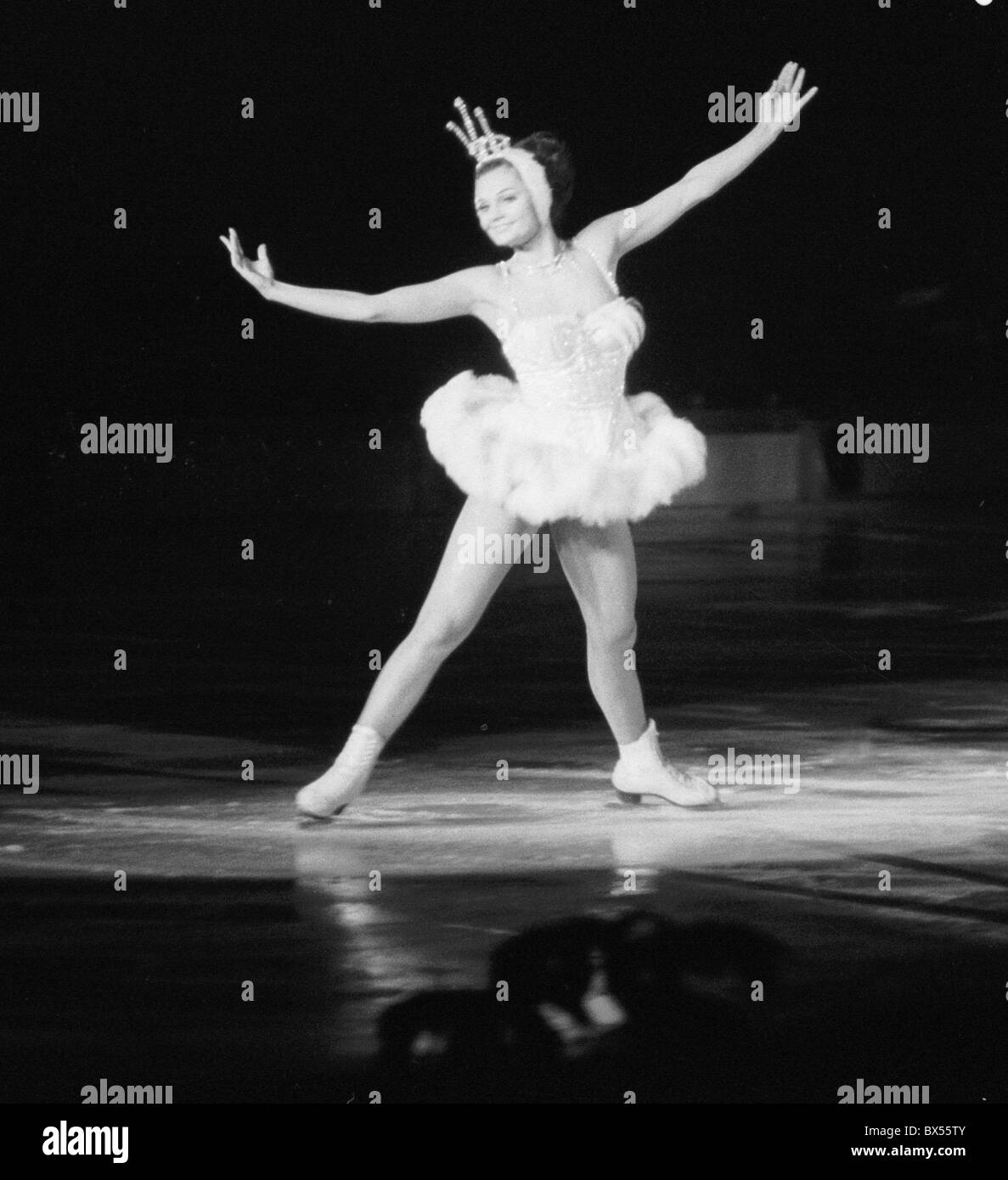 Hana Maskova, figure skater, Holiday on Ice Stock Photo - Alamy