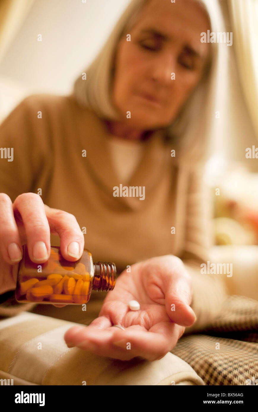 Medication pill hi-res stock photography and images - Alamy