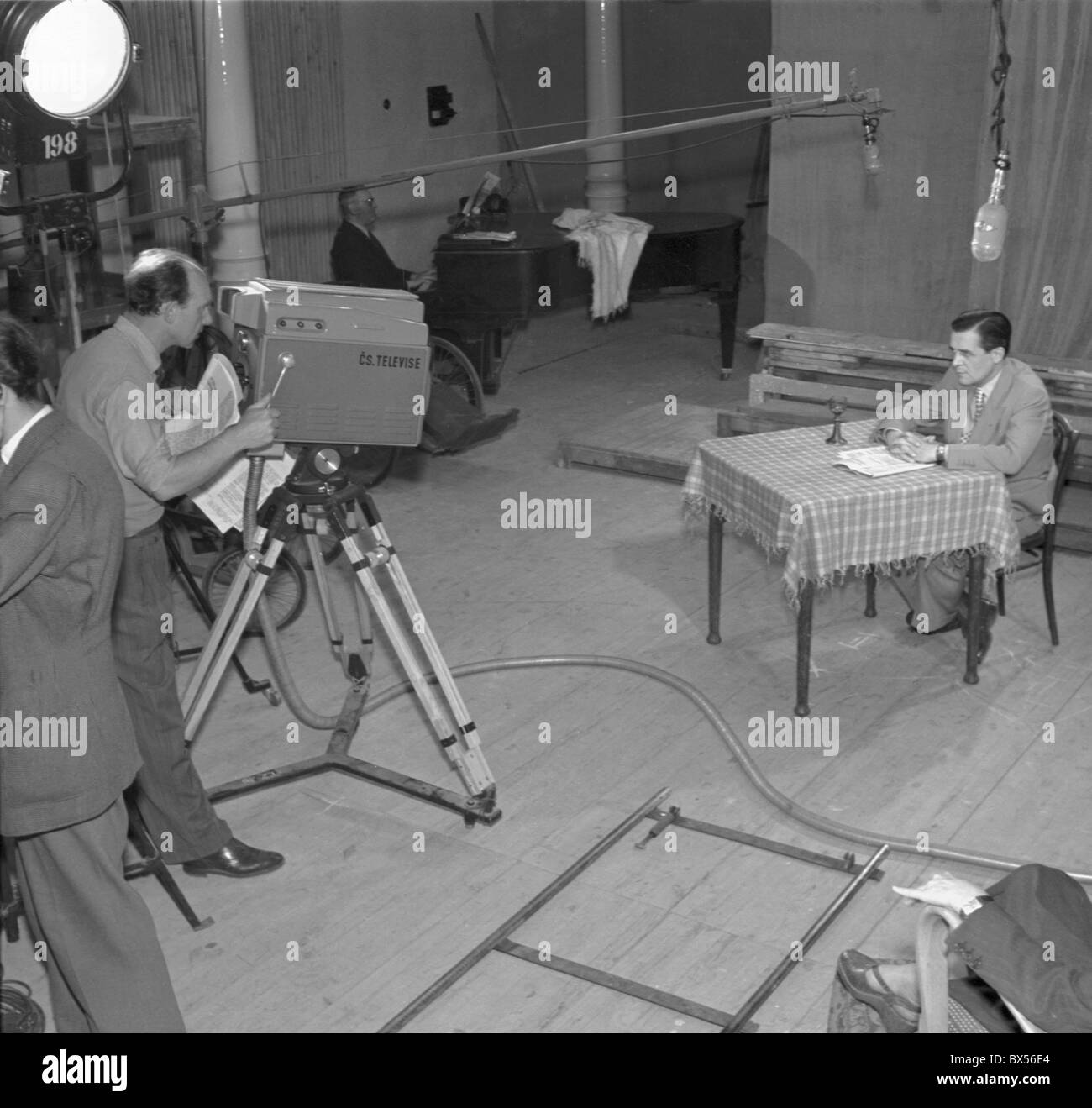 Television photo broadcast from Black and White Stock Photos & Images ...