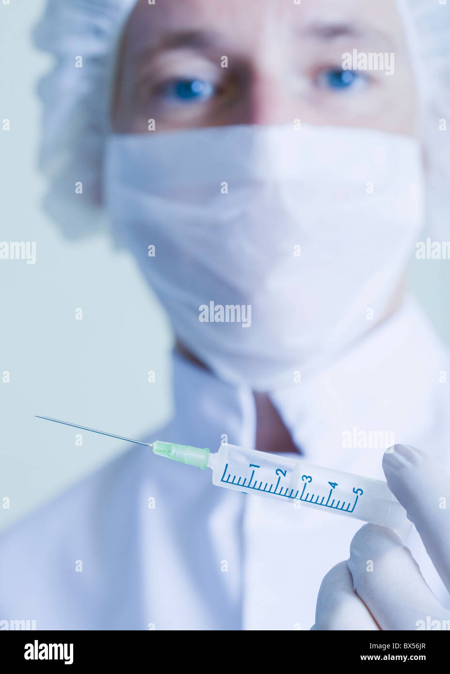 Surgical syringe hi-res stock photography and images - Alamy