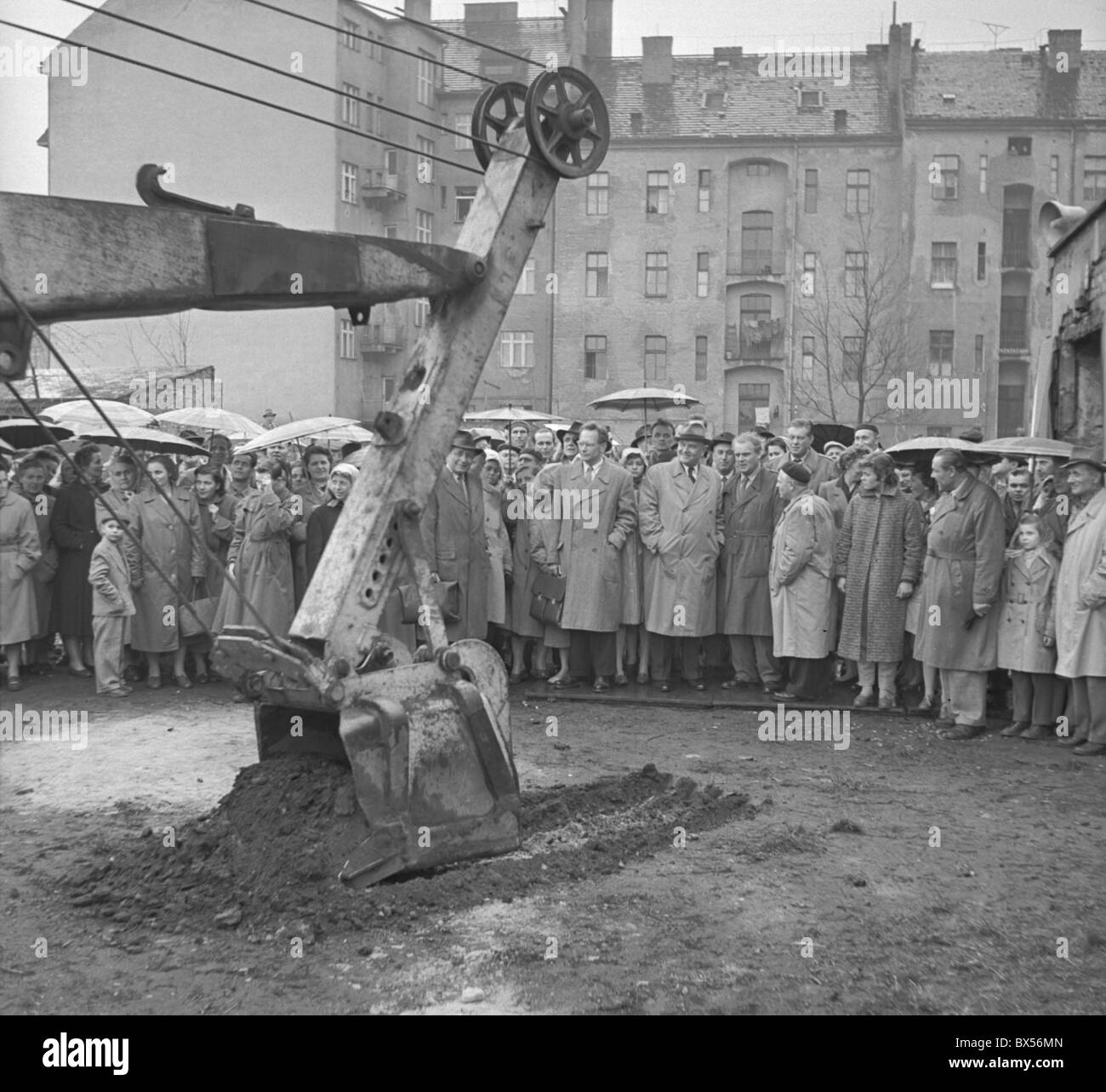Ceremonial ground breaking, apartment building construction Stock Photo ...