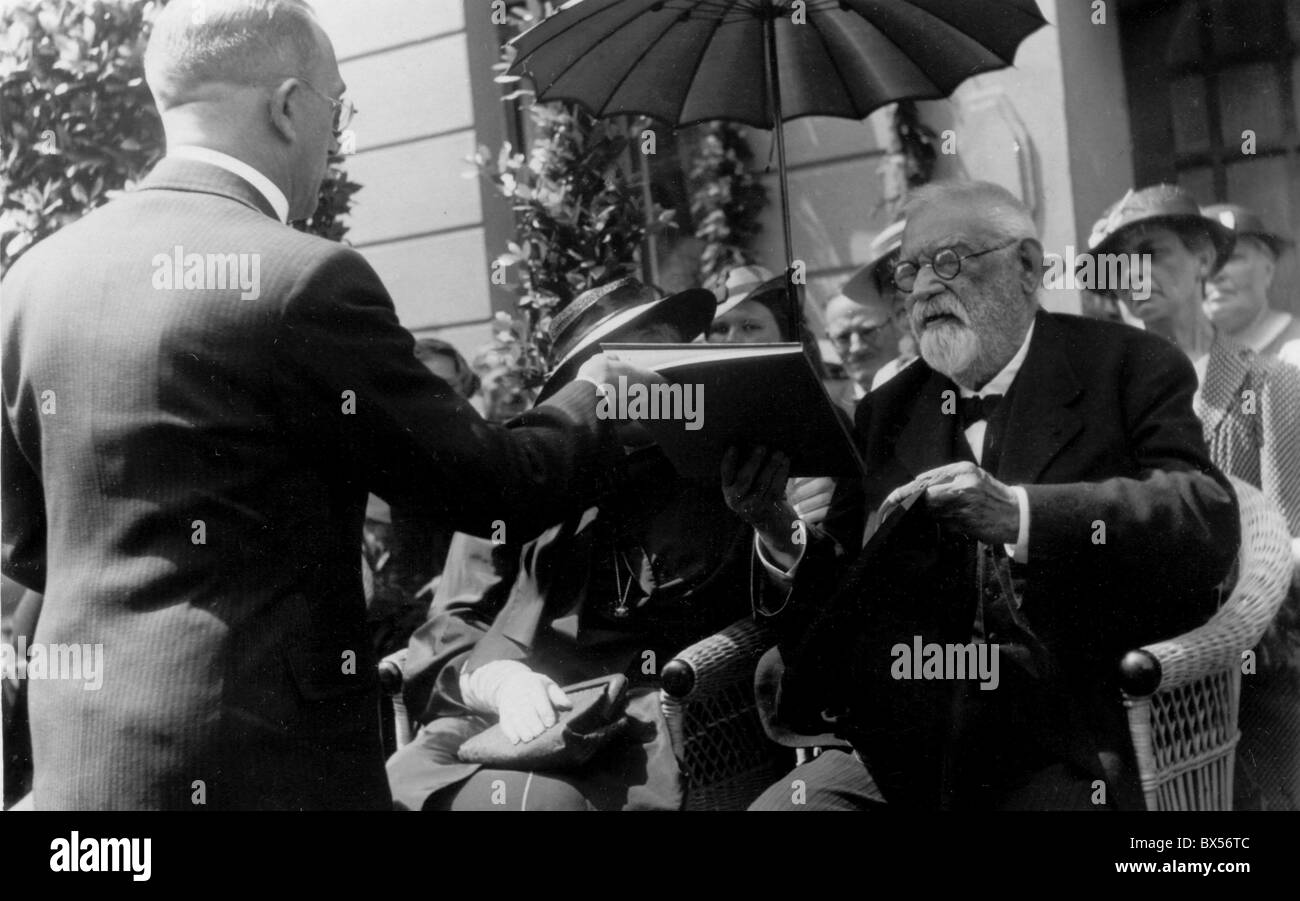 Czechoslovakia 1937, Czech inventor Frantisek Krizik, just as Edison in ...
