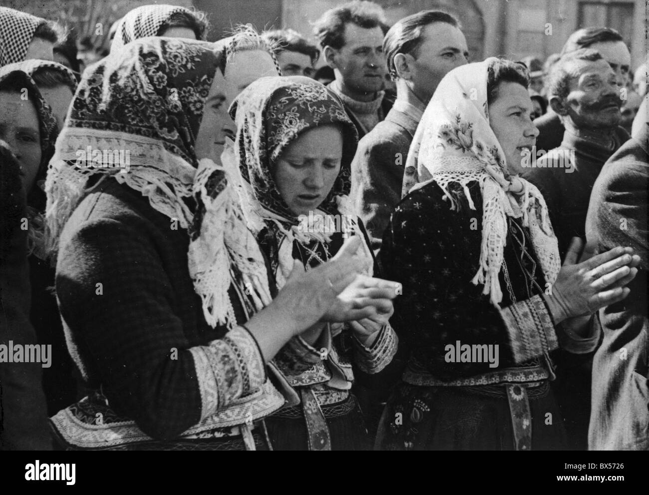 Repatriated citizens hi-res stock photography and images - Alamy