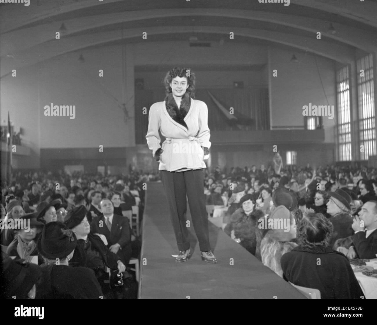 Fashion show, model, cat walk Stock Photo - Alamy