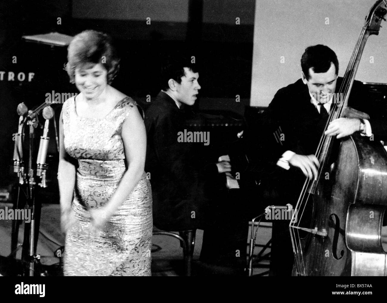 Hulan hi-res stock photography and images - Alamy