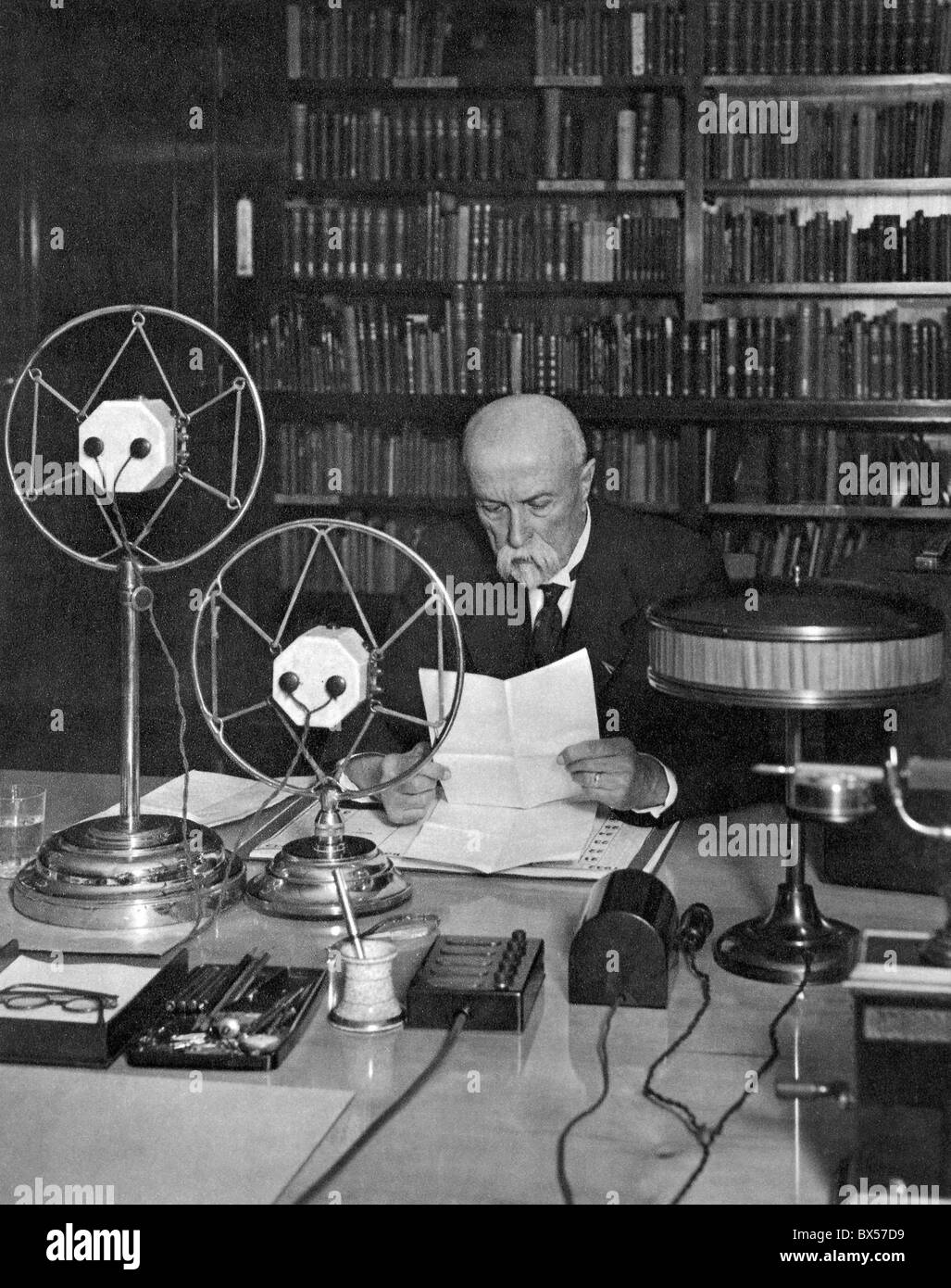 Czechoslovakia 1932 President Tomas Garrigue Masaryk during radio ...