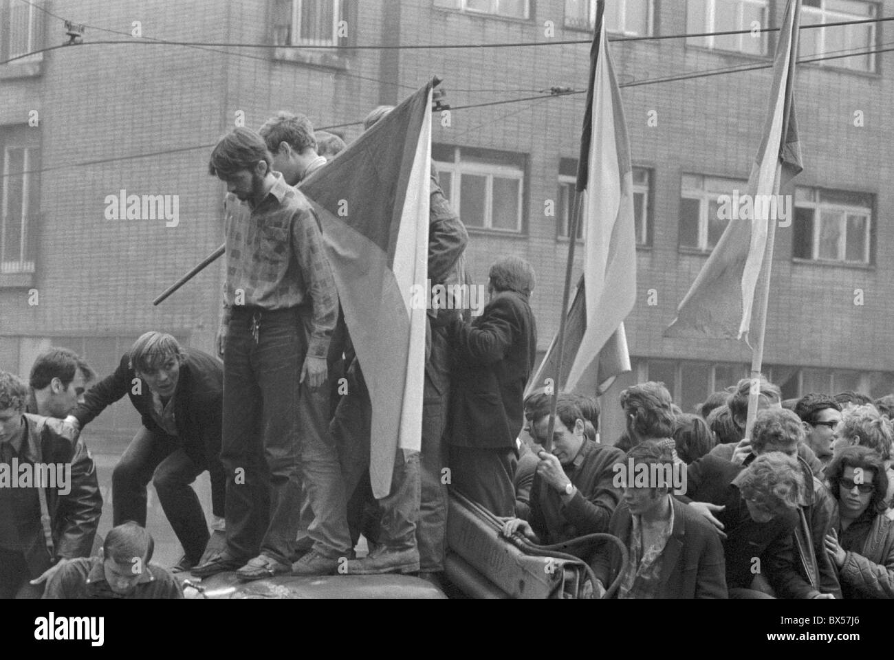 protest, protesters, national flag Stock Photo - Alamy