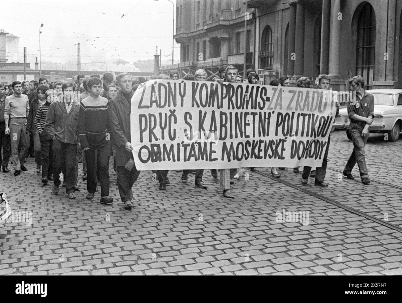 Politics protest demonstration banner hi-res stock photography and ...