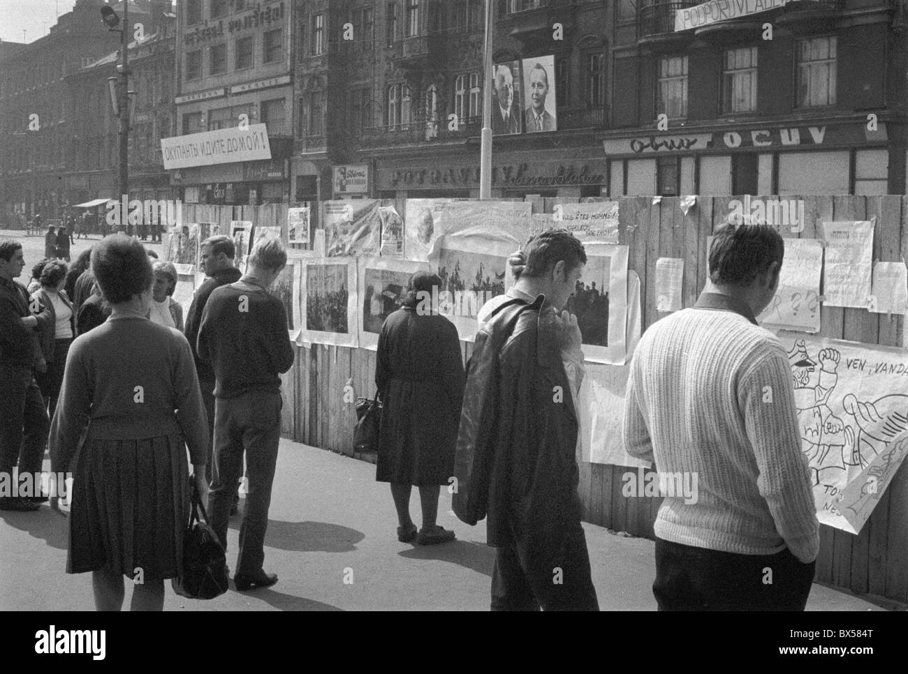 Poster slogan soviet hi-res stock photography and images - Alamy