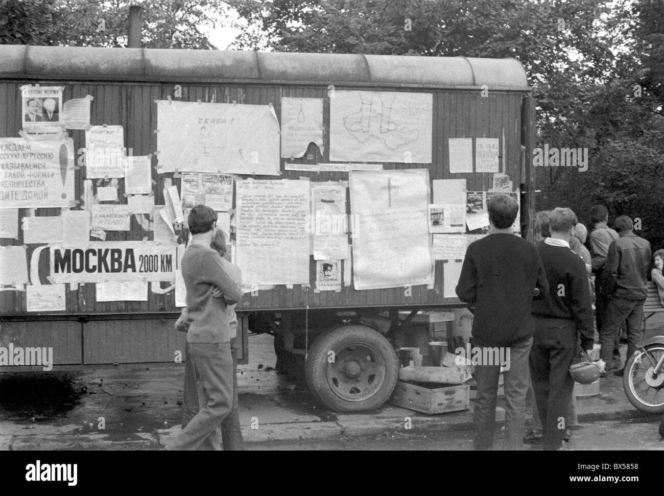 posters, leaflets, protest, information, news Stock Photo - Alamy