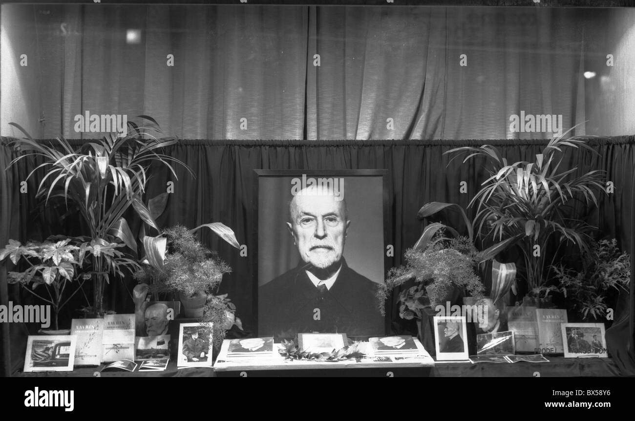 Czechoslovakia 1937, grieving the President Masaryk' s death Stock ...