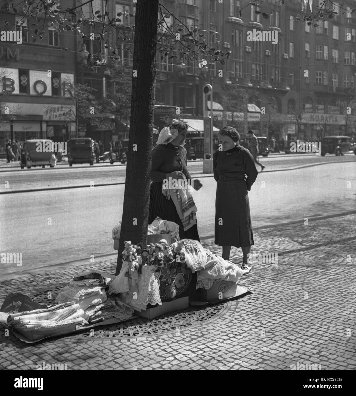 Prague 1938, street vendor Stock Photo - Alamy