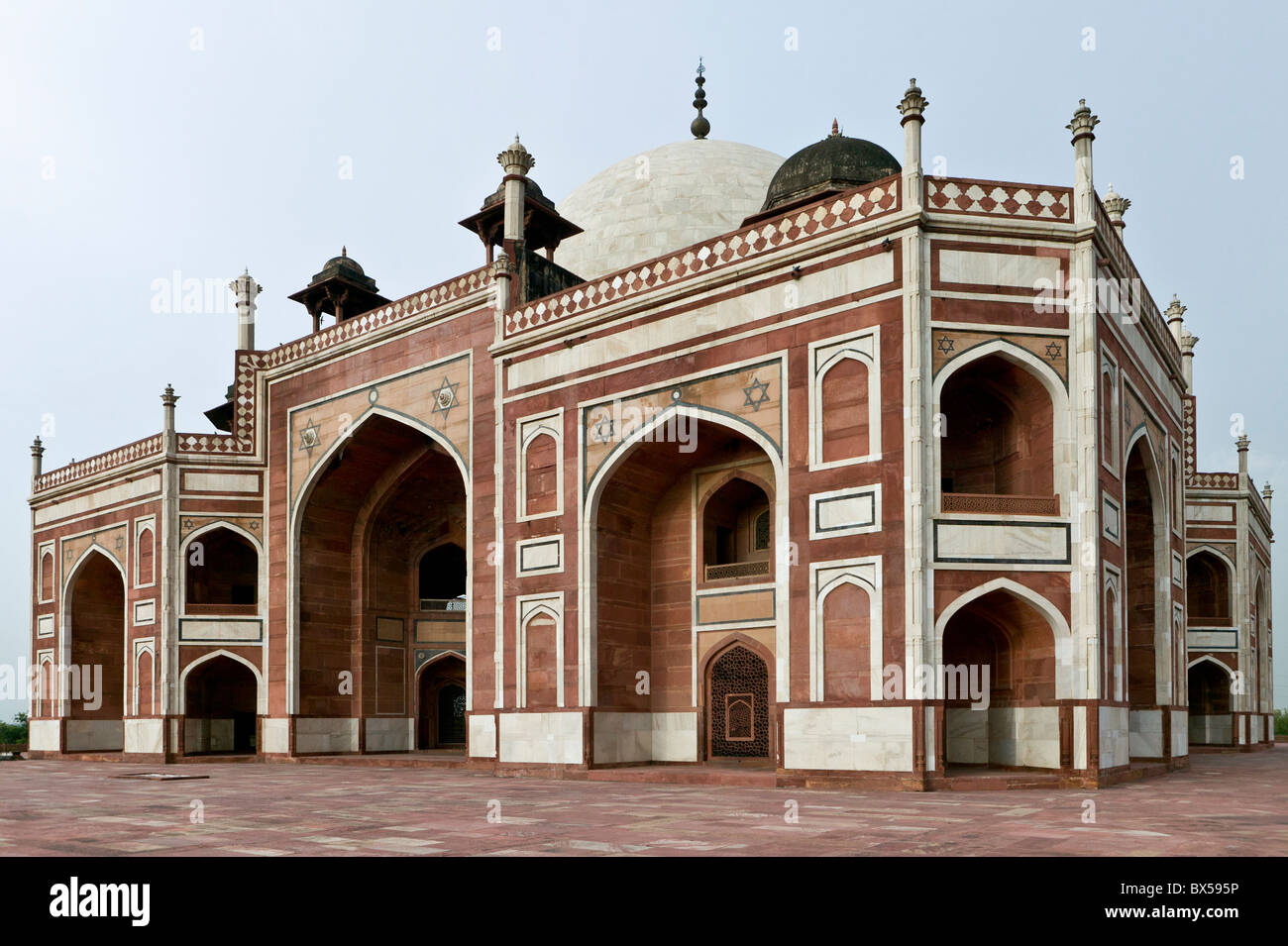 The mausoleum of Humayun's Tomb, Nizamuddin East, Delhi, India Stock ...