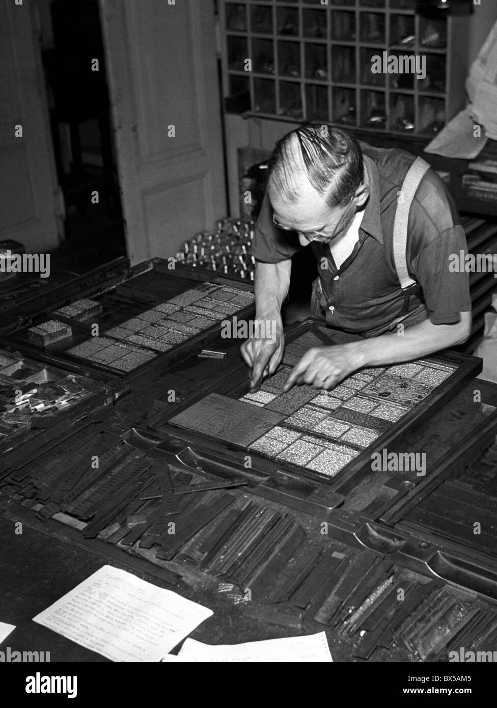 Czechoslovakia prague 1950 typesetter sets hi-res stock photography and ...