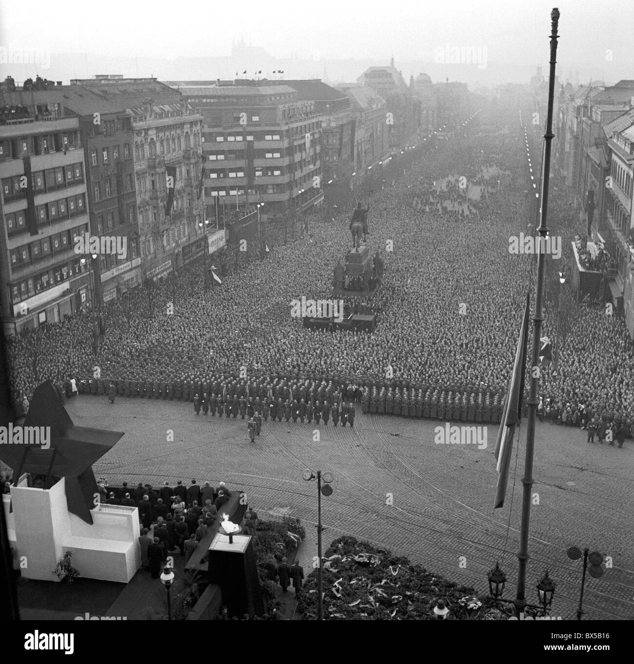 Prague - March 3rd 1955 crowd that filled up Wenceslav Square mourns ...