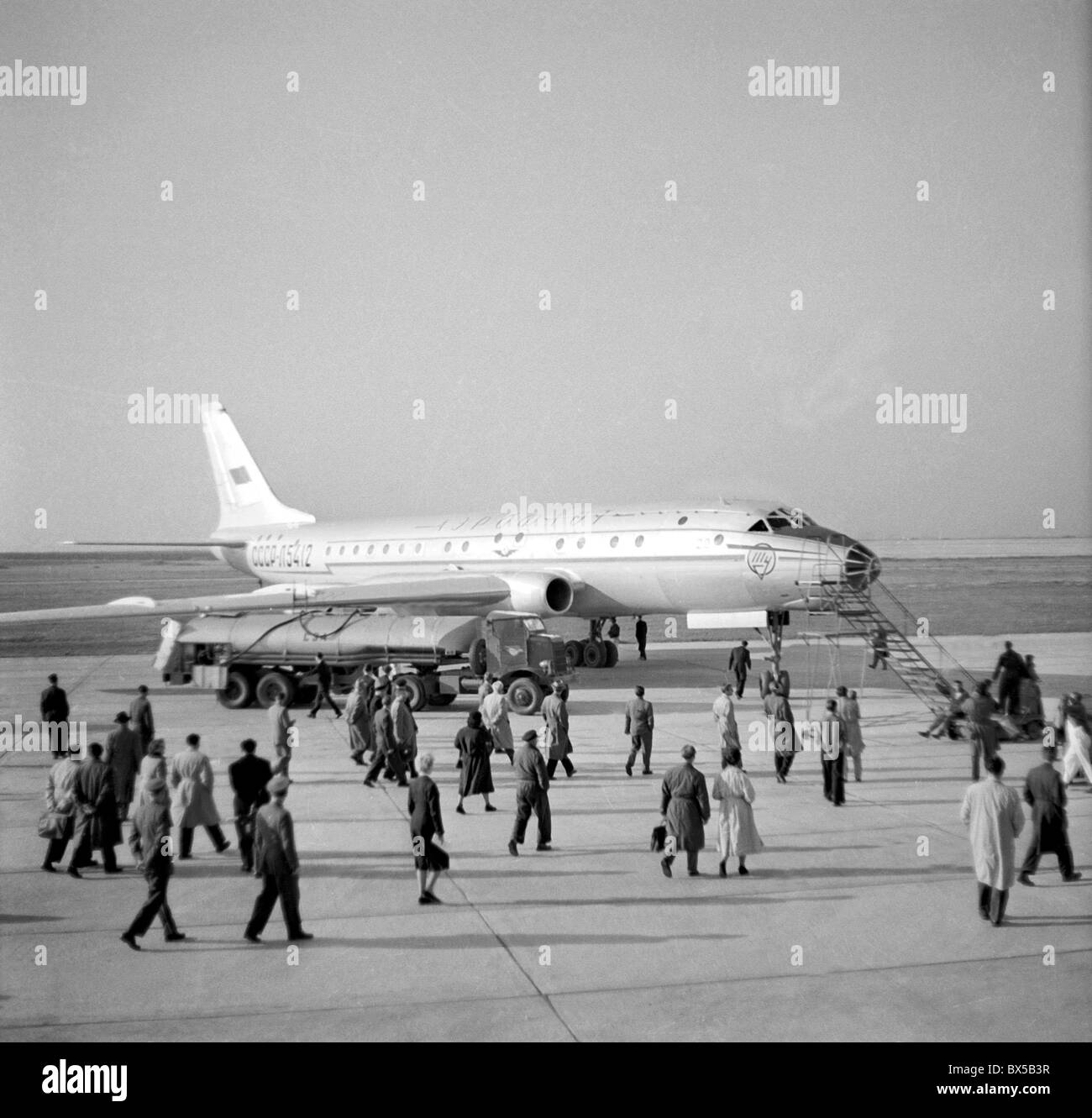 Tu 104 hi-res stock photography and images - Alamy