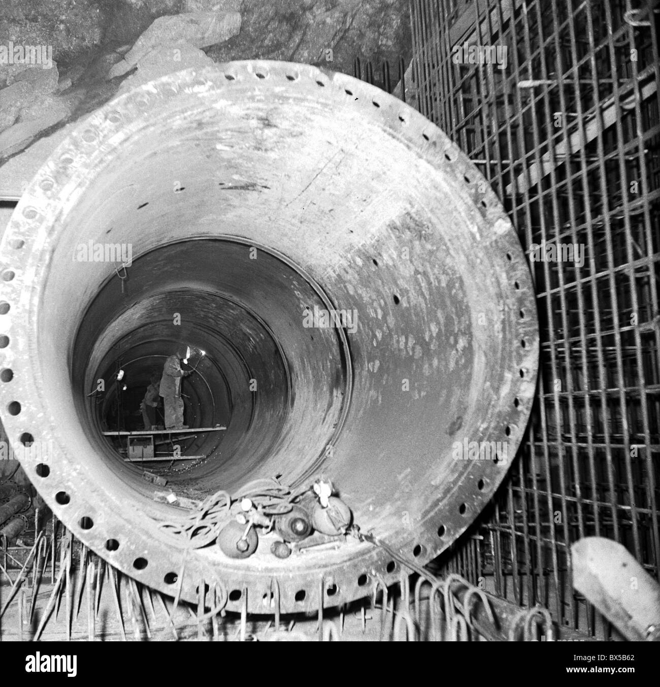 Gargantuan construction of Lipno dam continued without stop and under ...