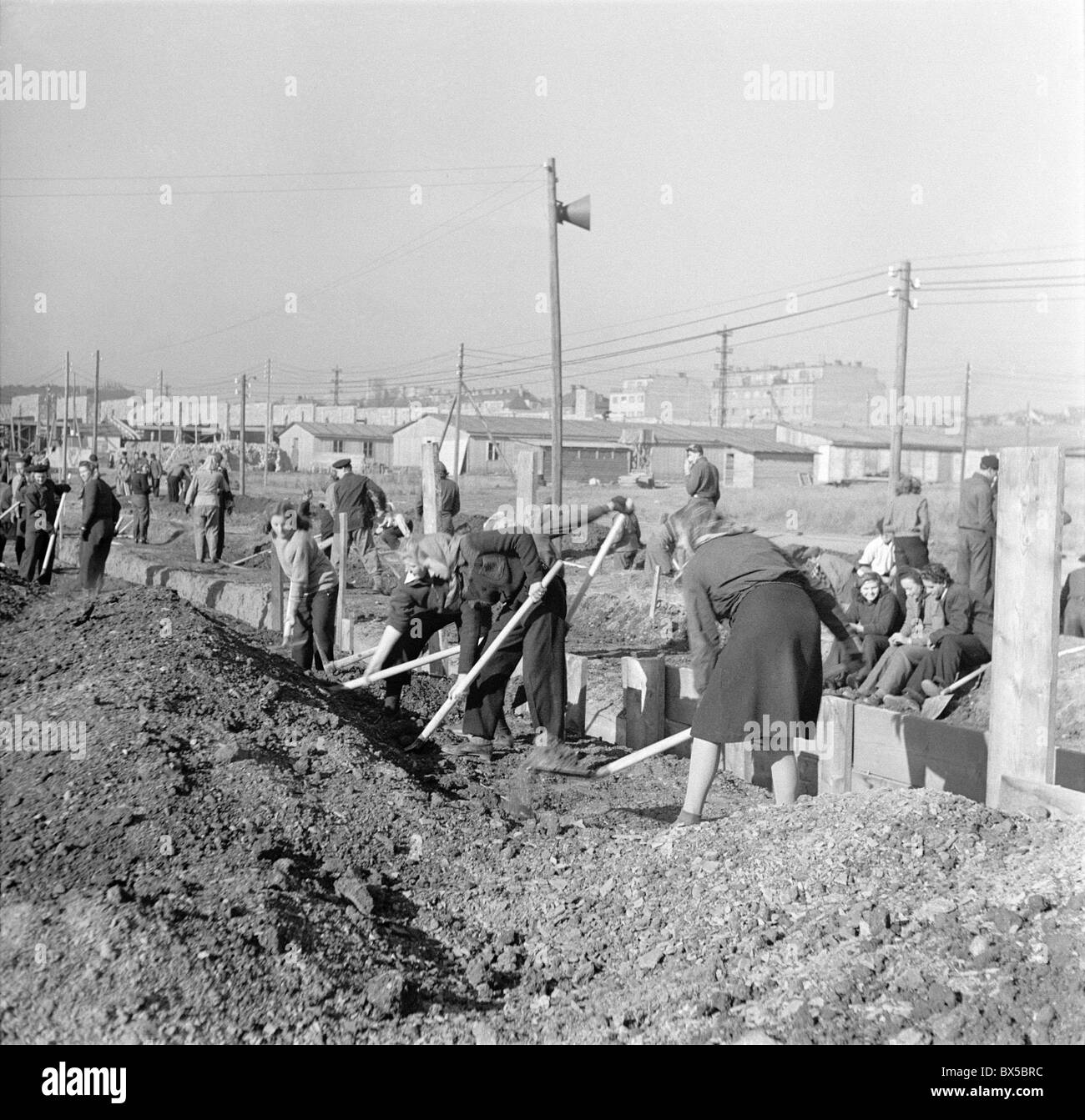 Labor forces hi-res stock photography and images - Alamy