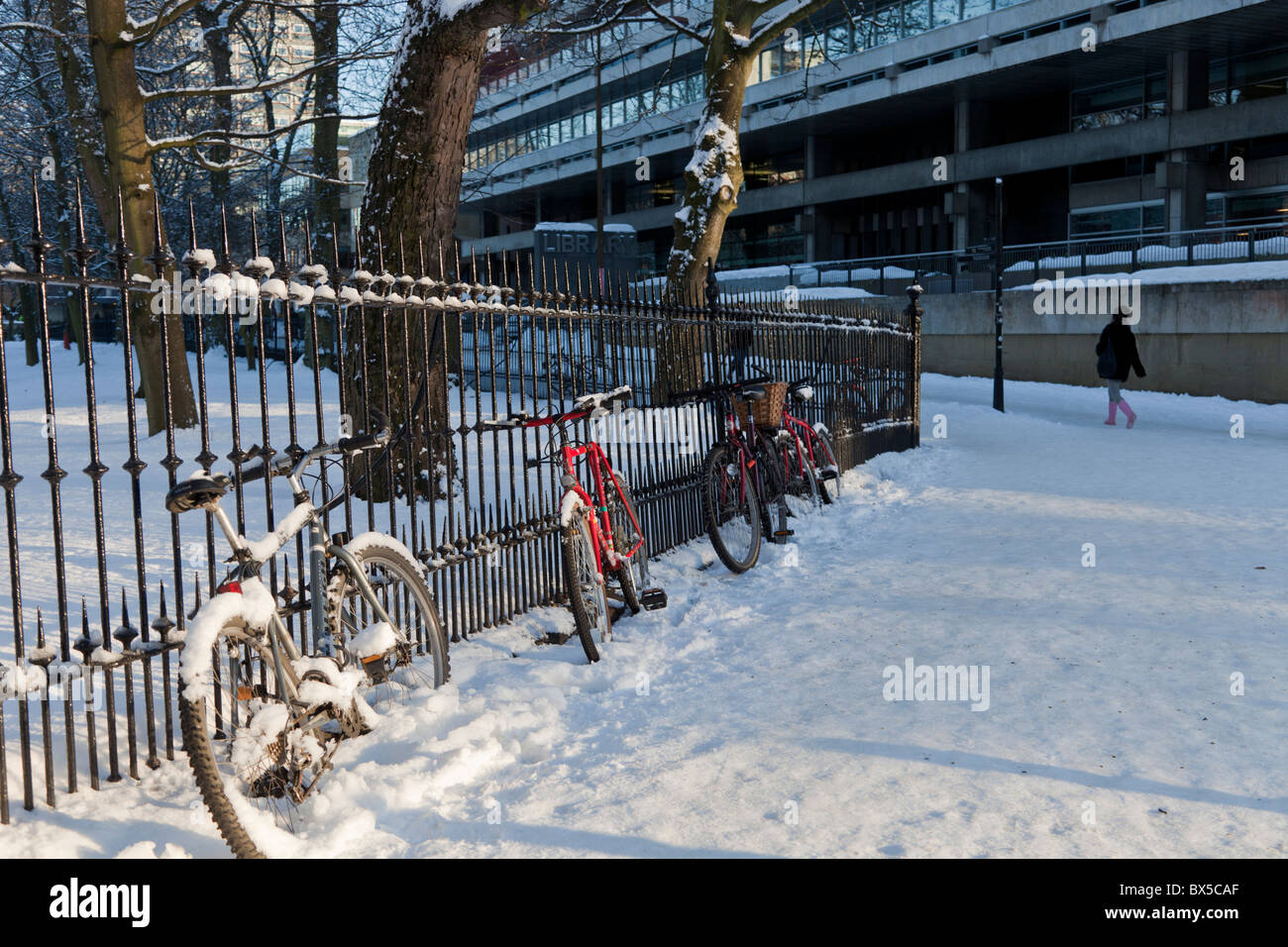 Edinburgh university library hi-res stock photography and images - Alamy