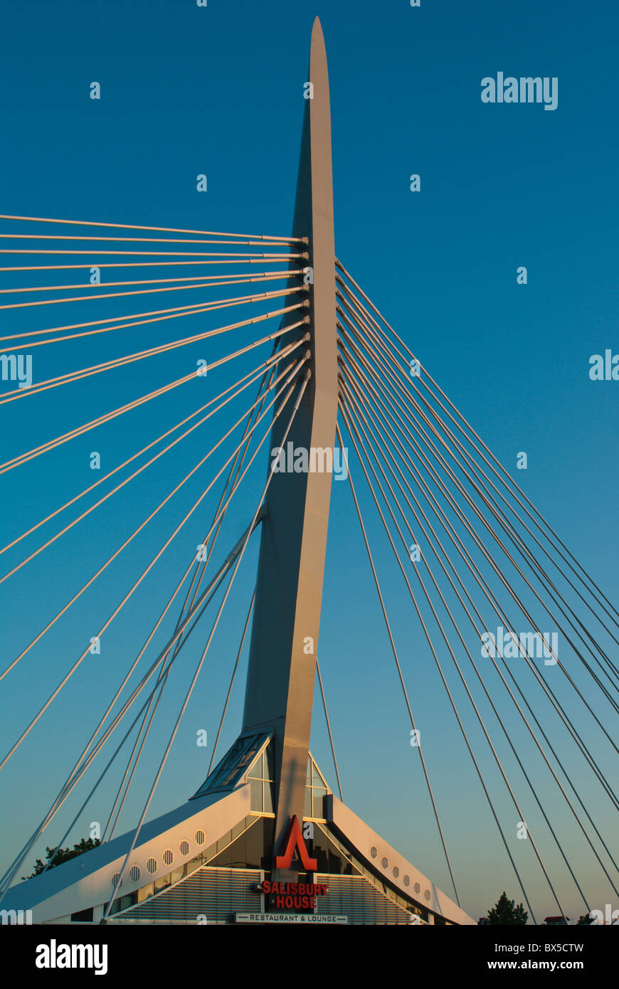 Esplanade riel bridge pedestrian bridge hi-res stock photography and ...