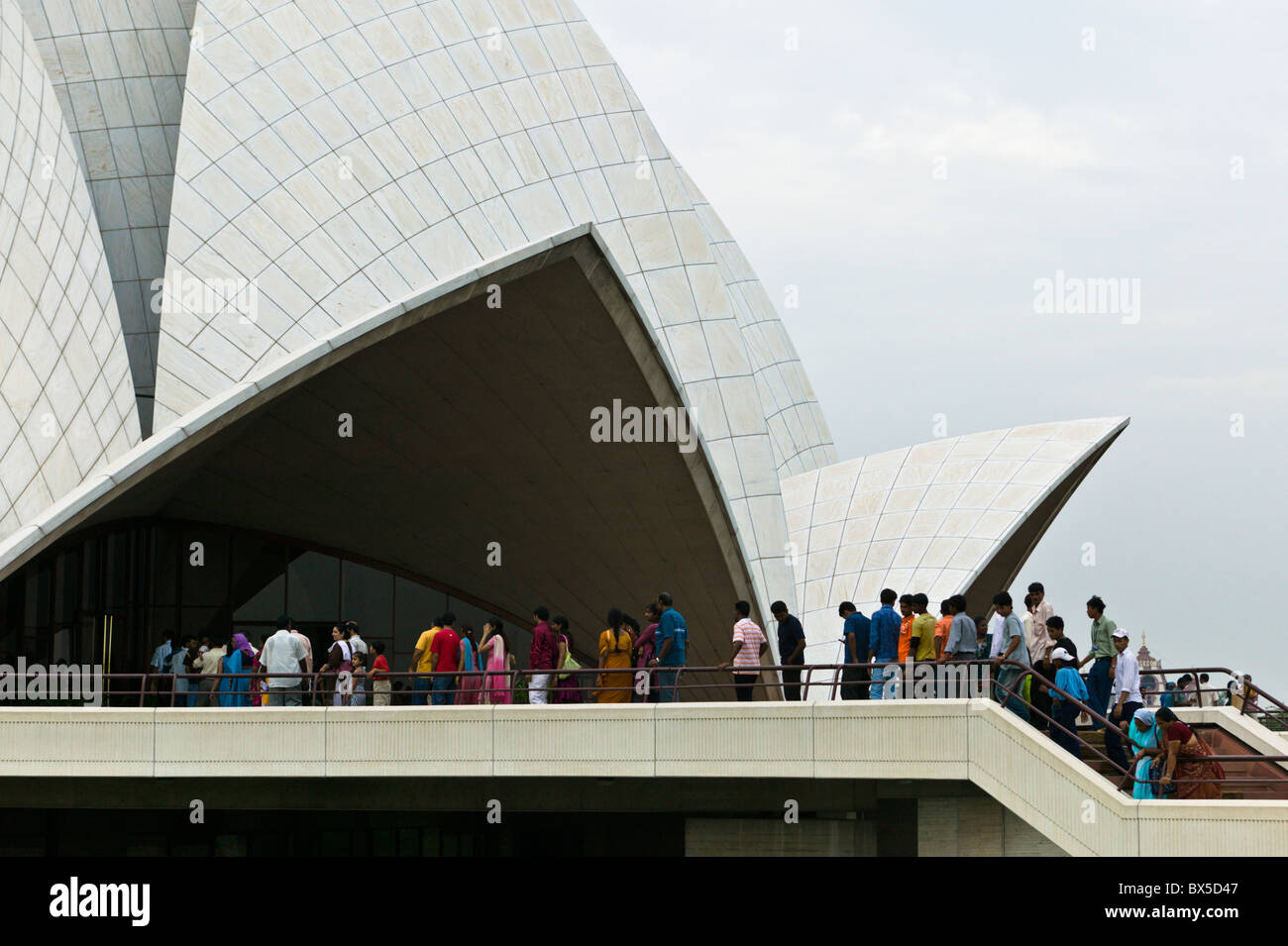 People visiting Lotus Temple Bahá'í House of Worship designed by ...
