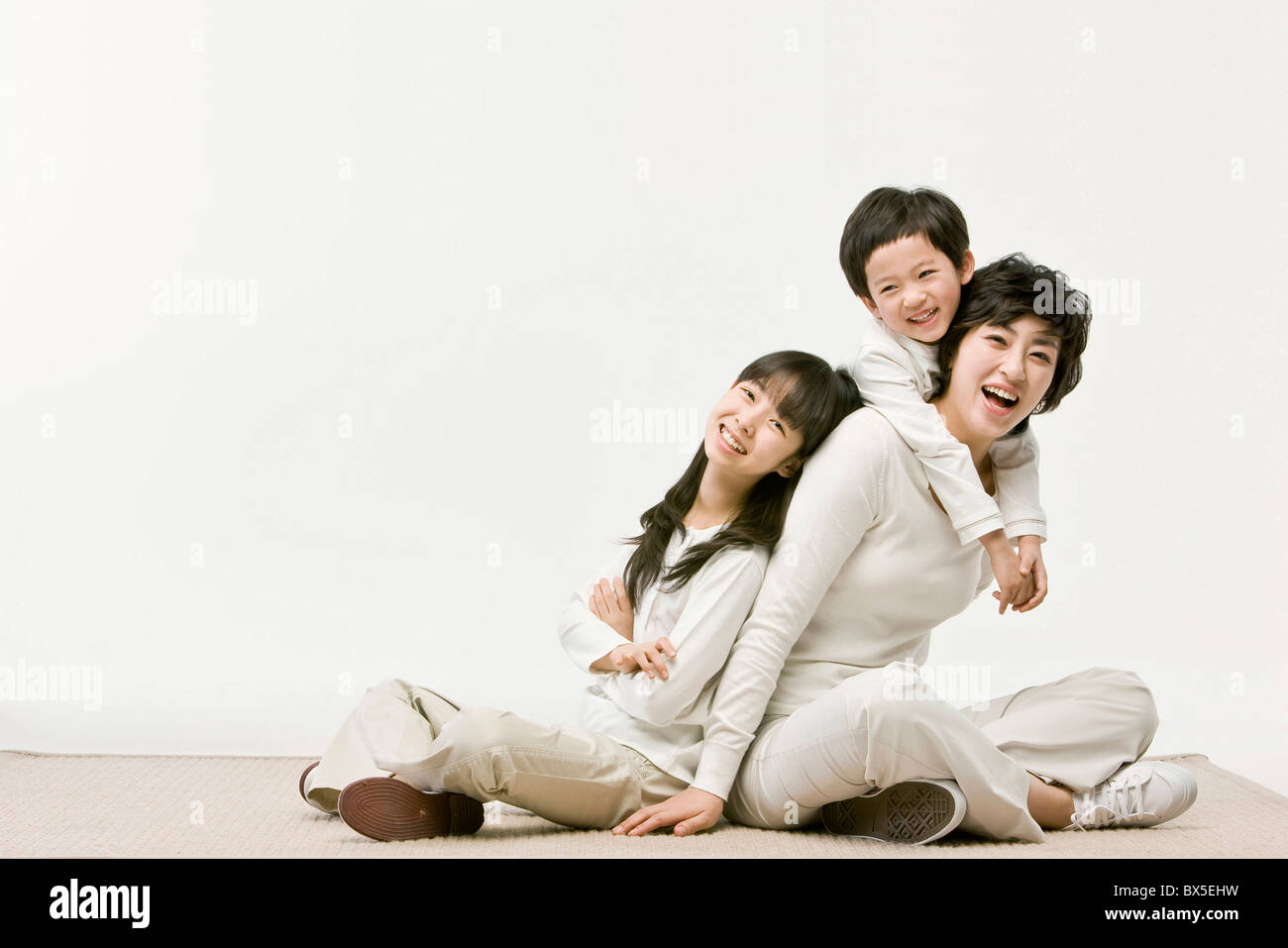 Cross legged leg legs crossed hi-res stock photography and images - Alamy