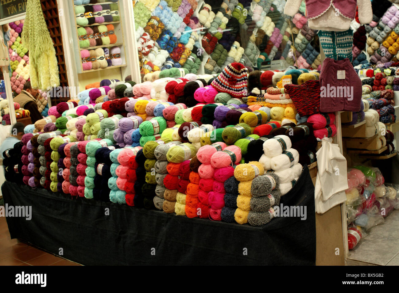 Wool stall hi-res stock photography and images - Alamy