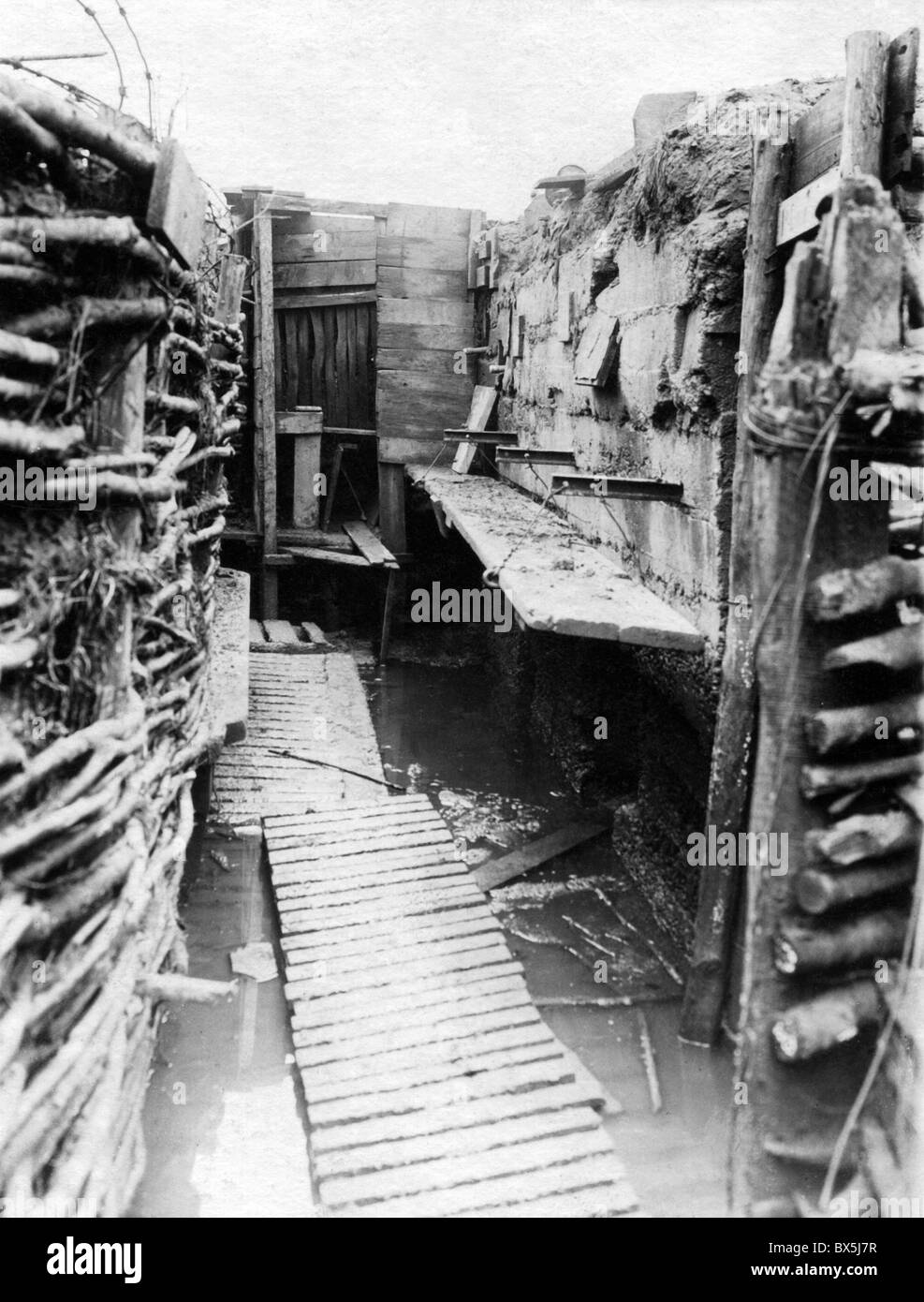Trench warfare wwi High Resolution Stock Photography and Images - Alamy