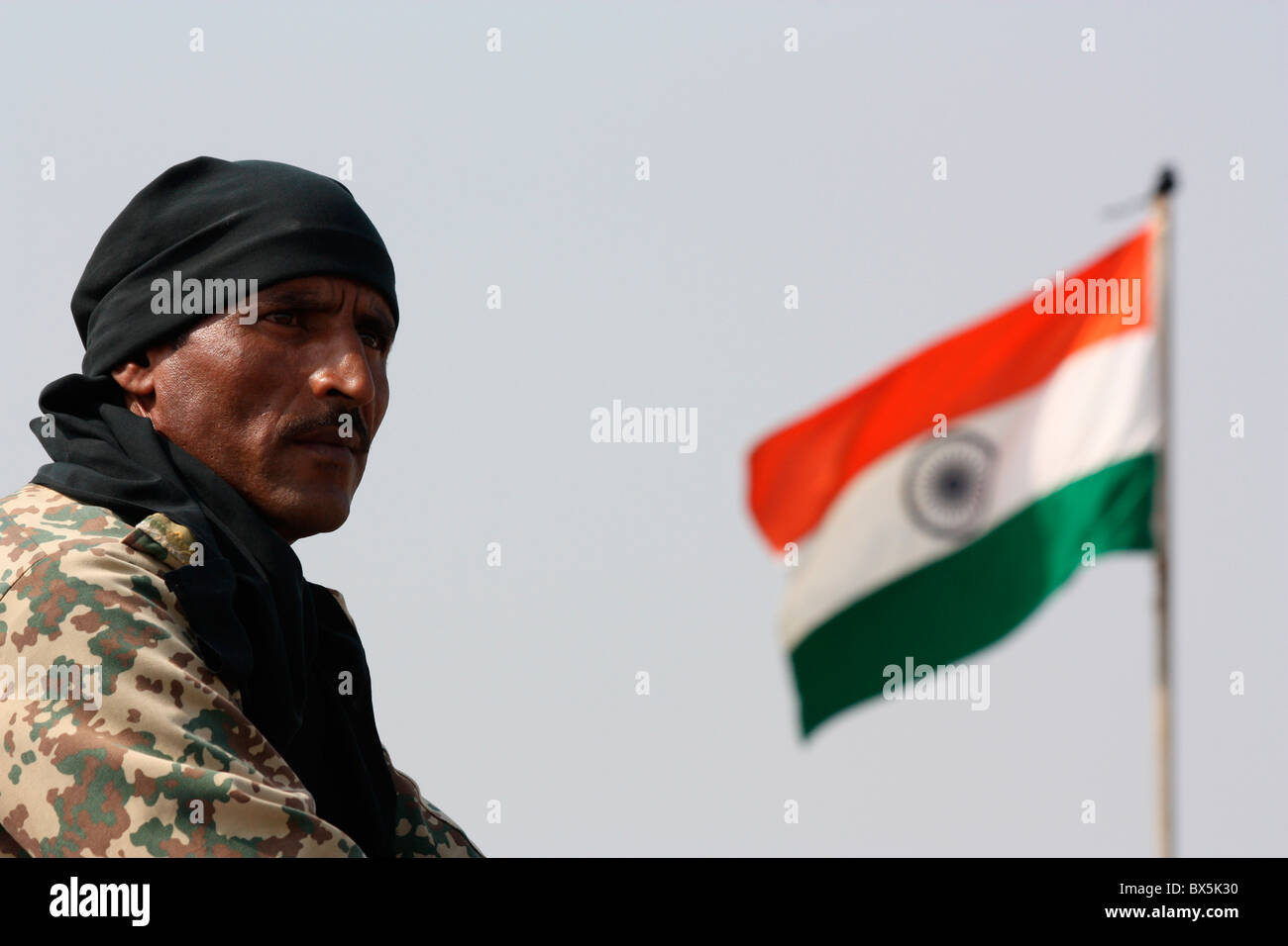 Border india pakistan border force hi-res stock photography and images ...