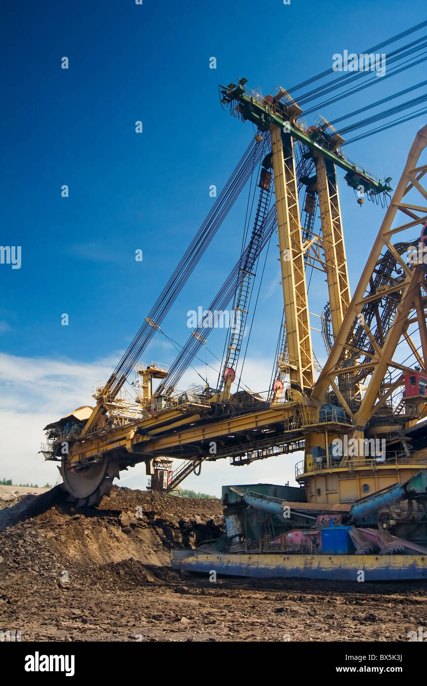 Opencast coal mine hi-res stock photography and images - Alamy