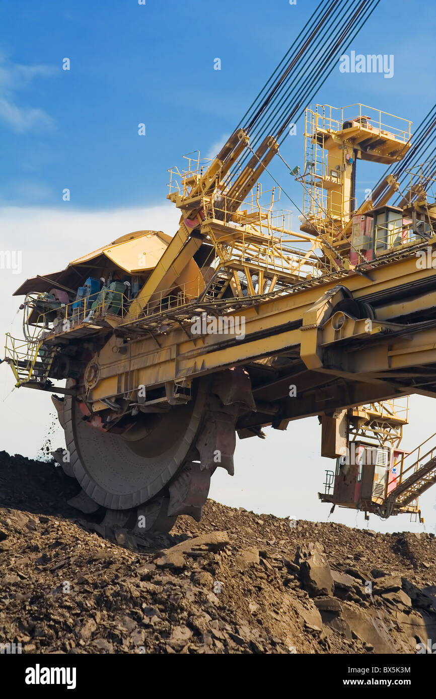Opencast coal mine hi-res stock photography and images - Alamy Opencast coal mine hi-res stock photography and images - Alamy