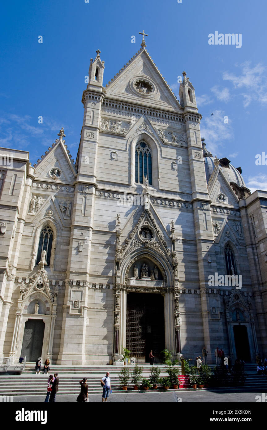 Duomo naples cathedral exterior hi-res stock photography and images - Alamy