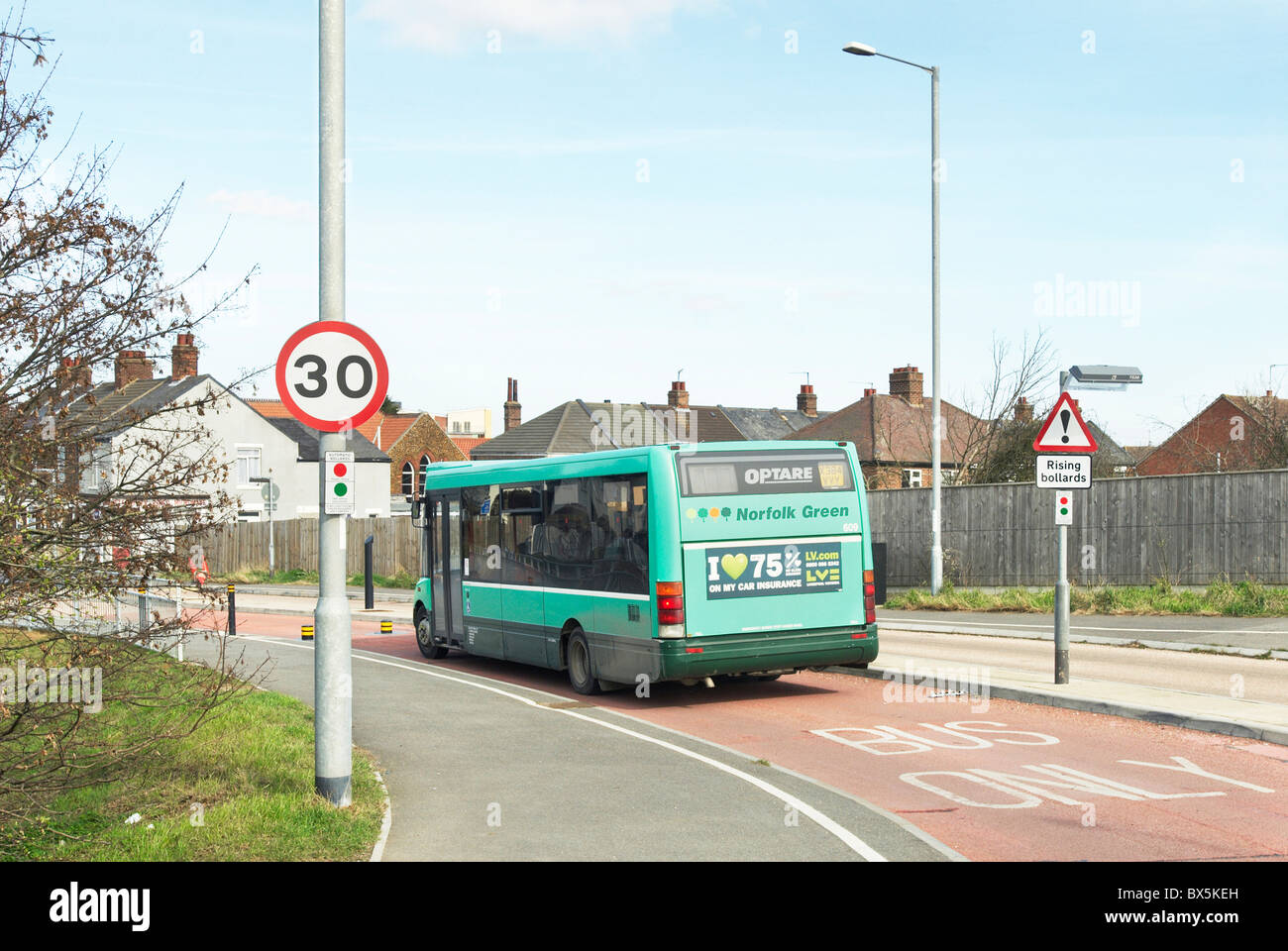 Bus lane only road sign hi-res stock photography and images - Alamy