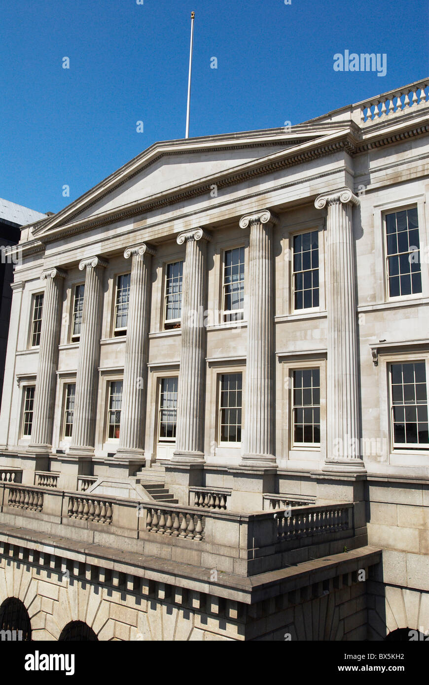 Georgian building in the City of London UK Stock Photo - Alamy