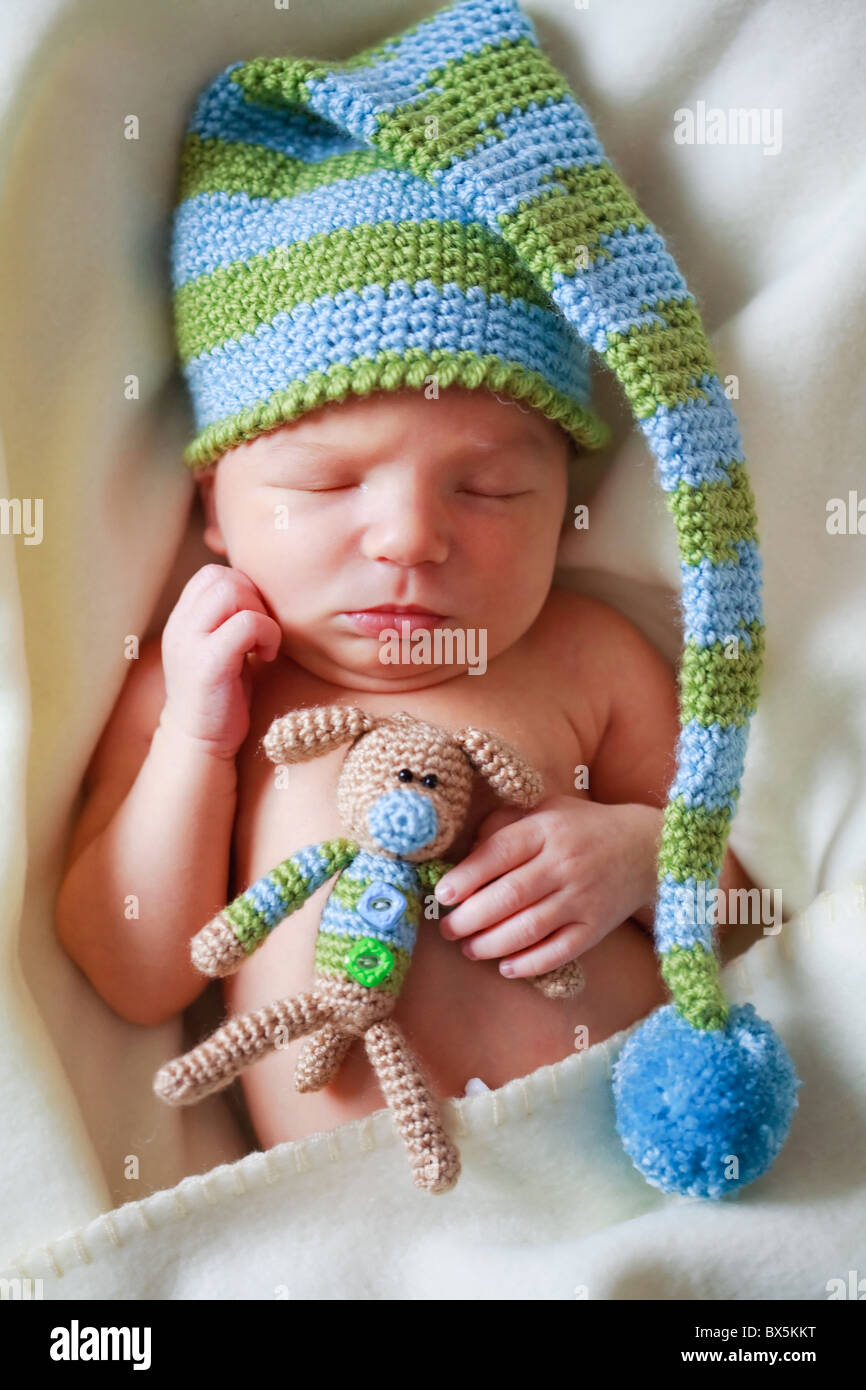 Baby teddy newborn hi-res stock photography and images - Alamy