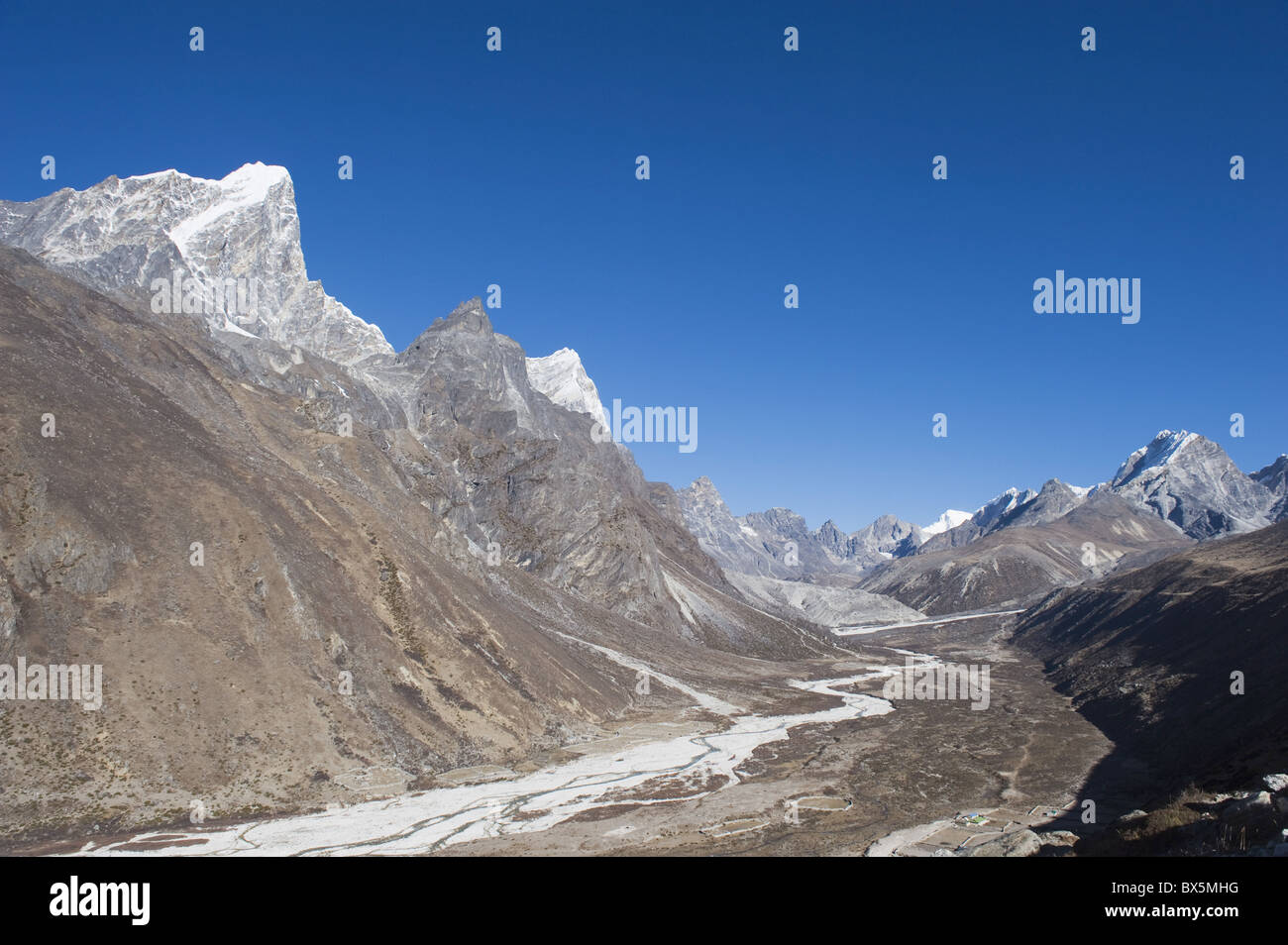 Valley in the Solu Khumbu Everest Region, Periche, Sagarmatha National ...