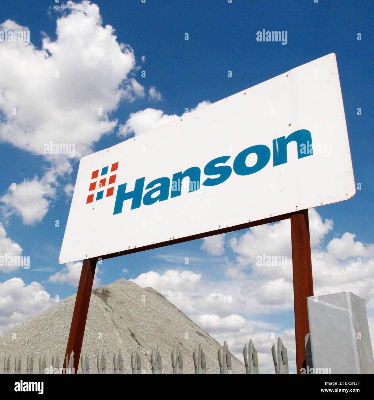 A Hanson aggregate yard Greenwich peninsula South-East London UK Stock ...