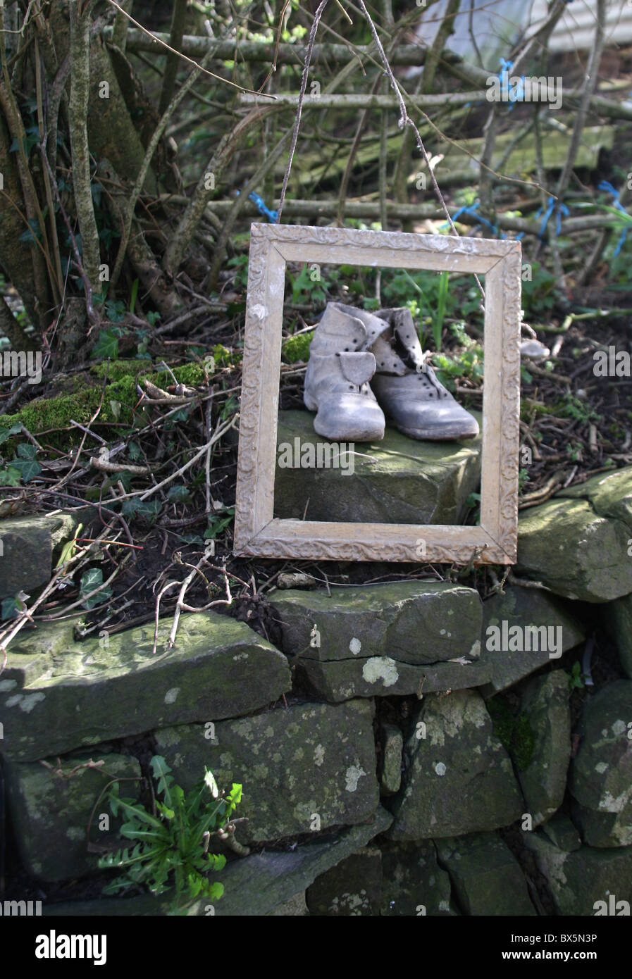 Juxta posed hi-res stock photography and images - Alamy