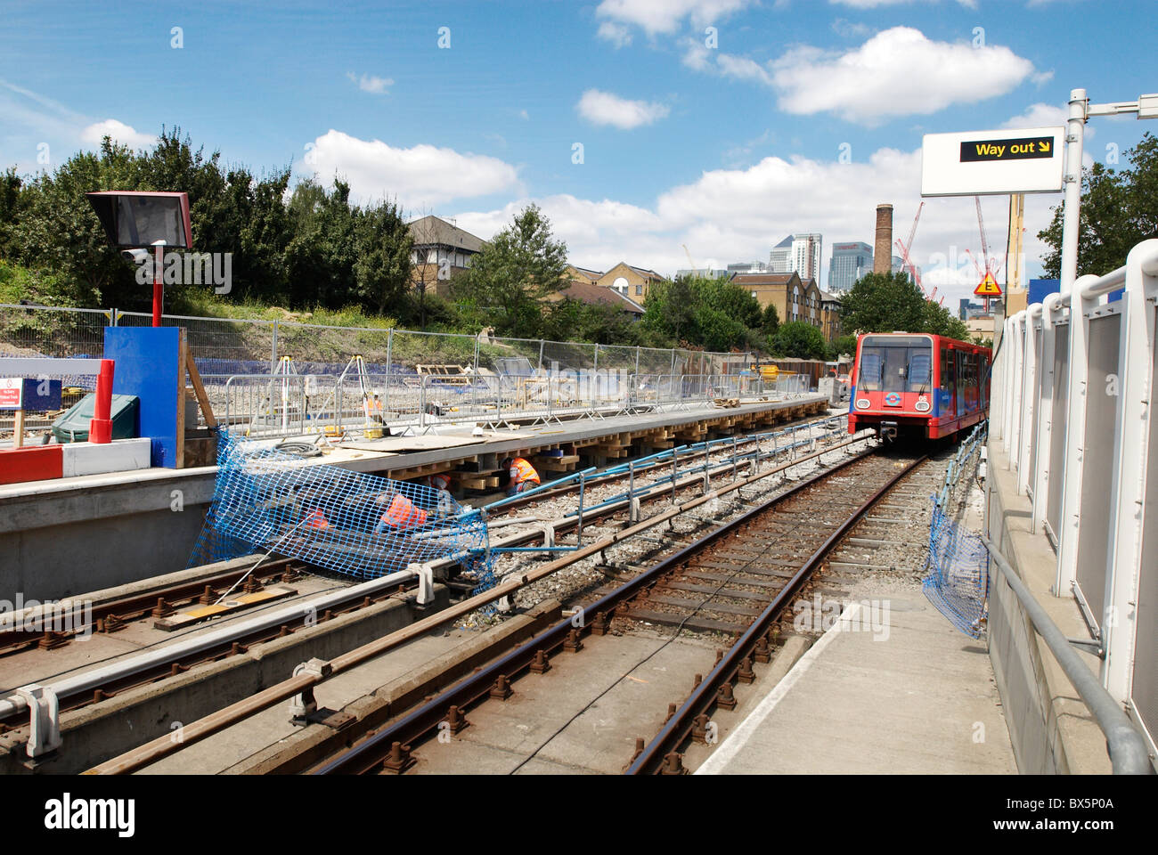 Dlr line hi-res stock photography and images - Alamy