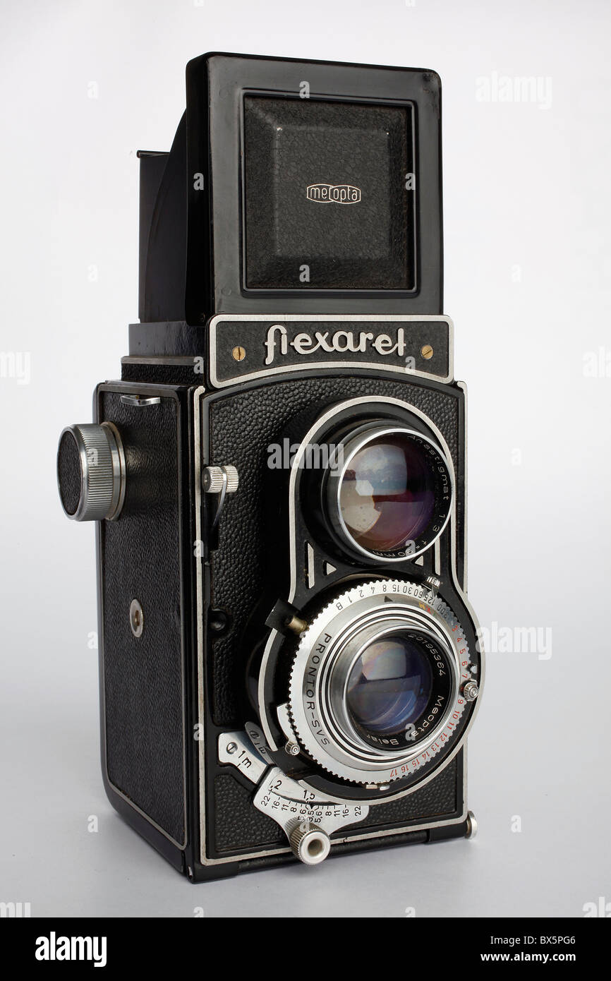 An original Czechoslovak twin-lens (TLR) camera Flexaret IV. (CTK Photo ...