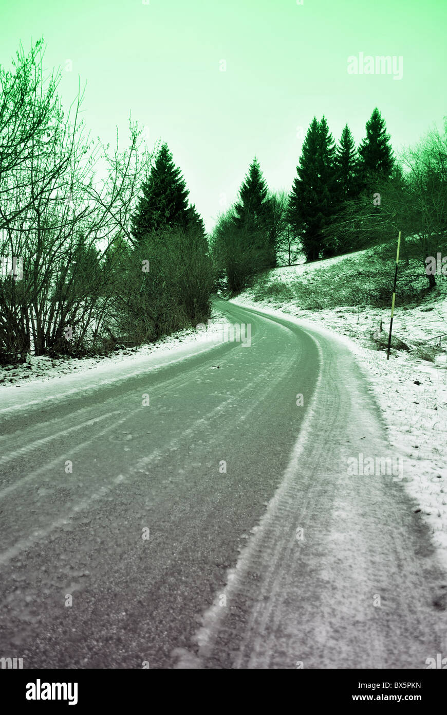 Light layer of snow hi-res stock photography and images - Alamy