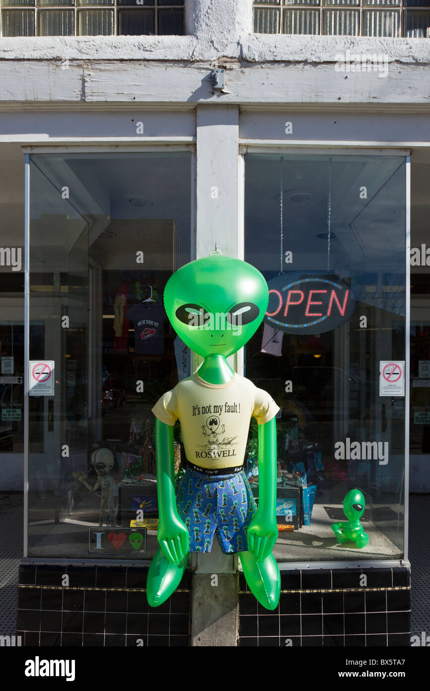 Inflatable Alien outside a shop window in Roswell, New Mexico Stock ...