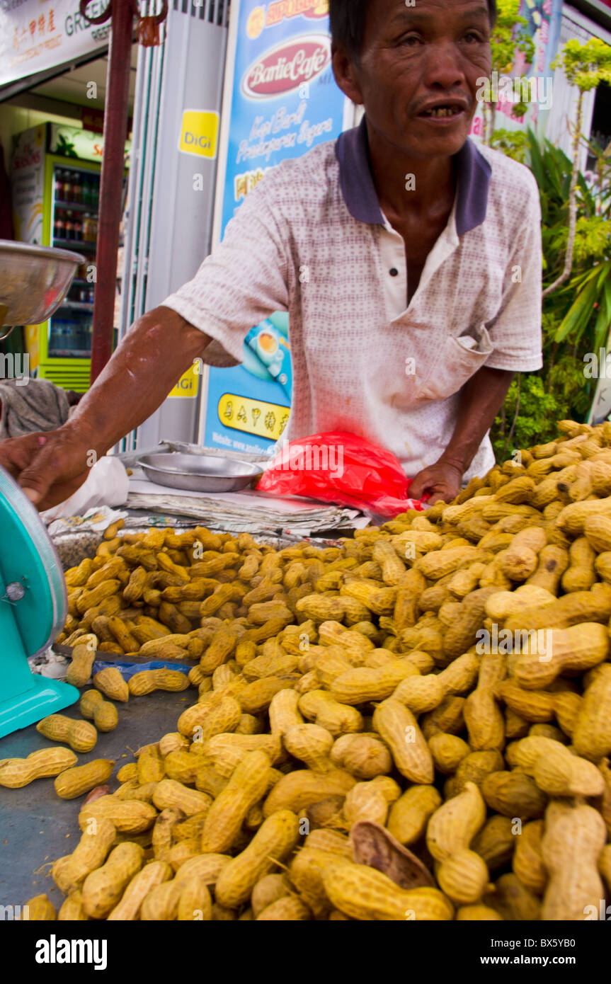 Peanut street seller hi-res stock photography and images - Alamy