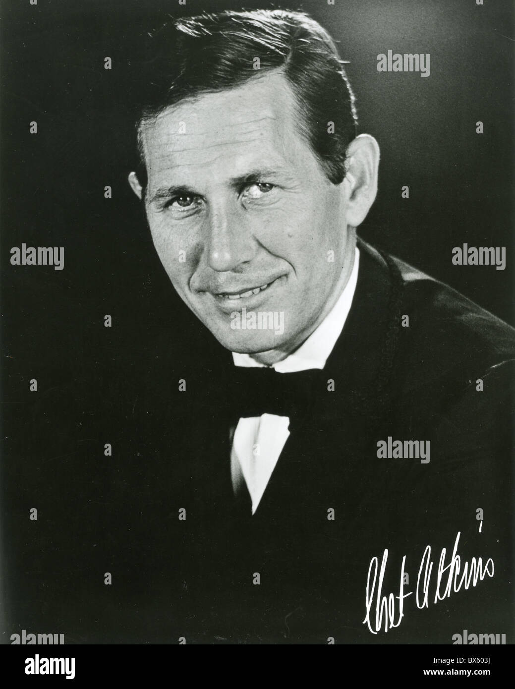 CHET ATKINS (1924-2001) US guitarist and record producer Stock Photo ...