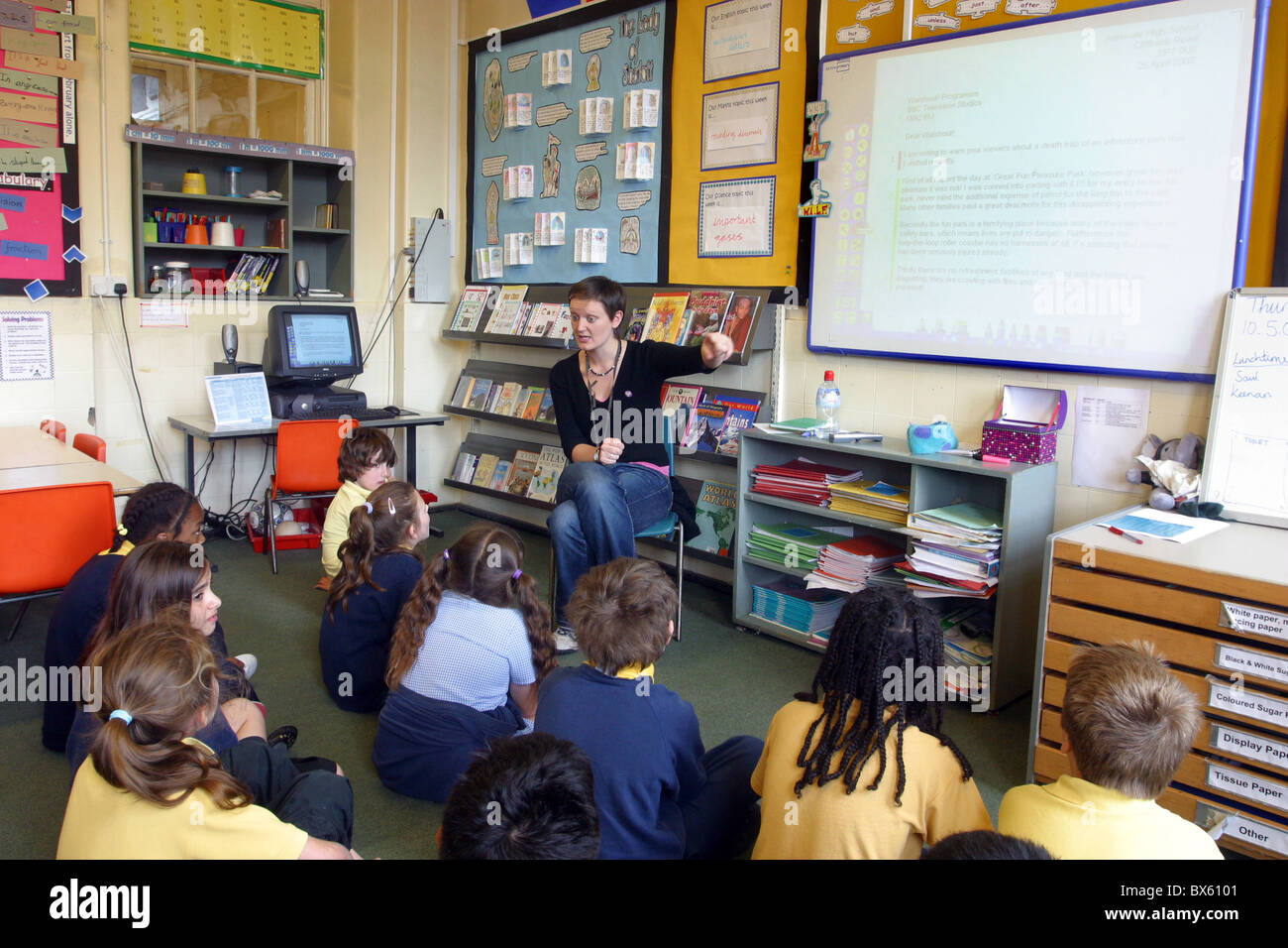 Primary classroom scene Stock Photo - Alamy