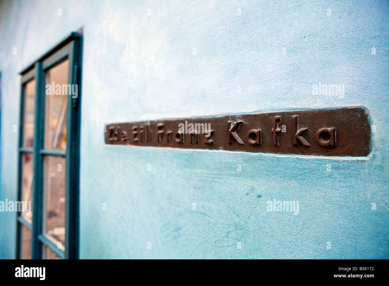 Golden Lane, Prague Castle. Franz Kafka, house Stock Photo - Alamy