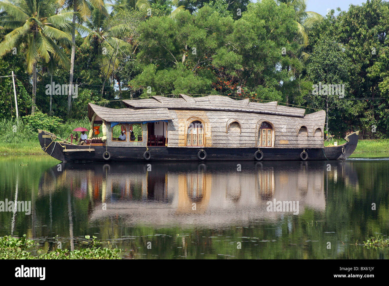 India barge boat where people can stay Stock Photo - Alamy