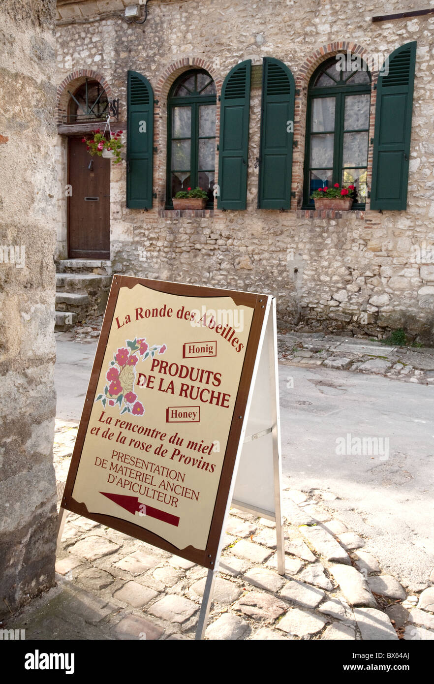 Local produce sign hi-res stock photography and images - Alamy