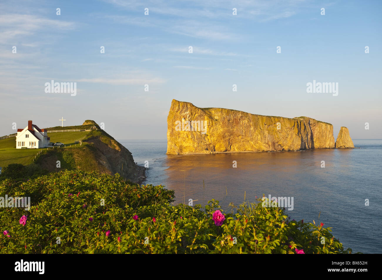Rocher perce´ quebec hi-res stock photography and images - Alamy
